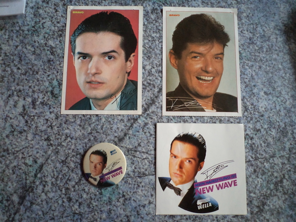 FALCO - Diverse ORIGINAL Autogrammkarten, FAN Button, Aufkleber, BRAVO ...