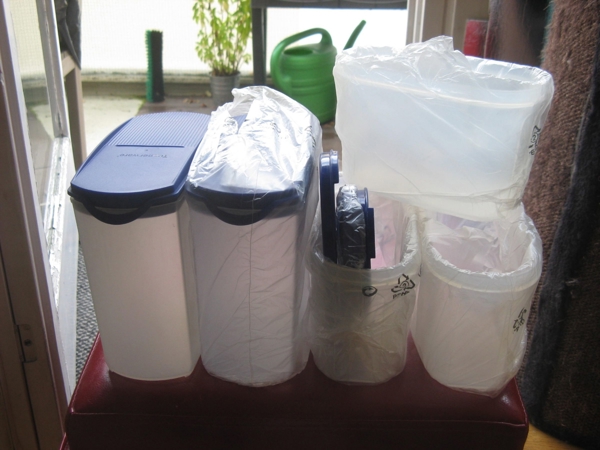 Tupper Eidgenossen NEU in München - Geschirr und Besteck - kostenlose ...