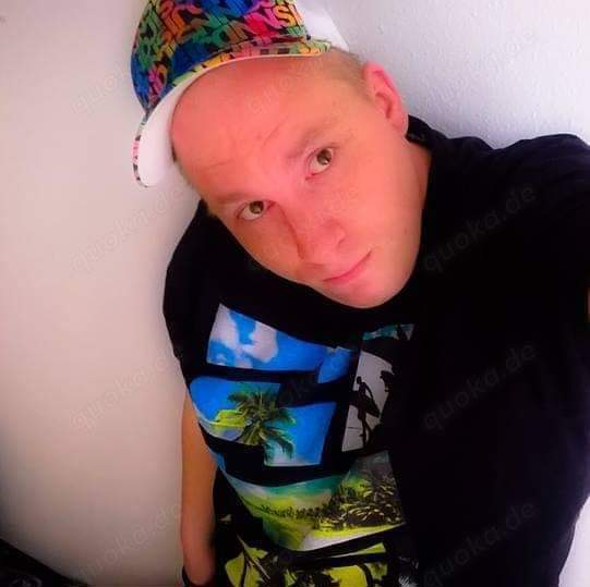 Hallo will mir jemand beim wichsen zusehen in Leipzig - Er sucht Sie (Erotik)