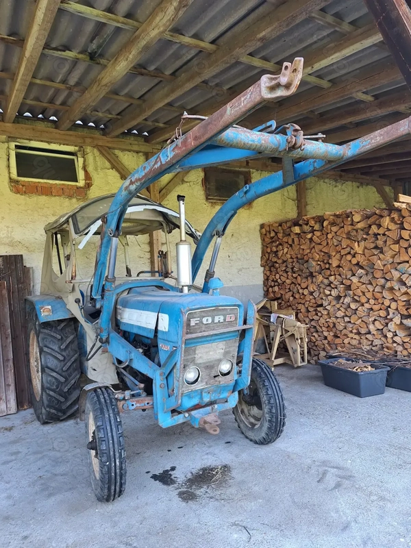 Traktor Ford 3000 in Mittelstetten - Traktoren, Landwirtschaftliche ...